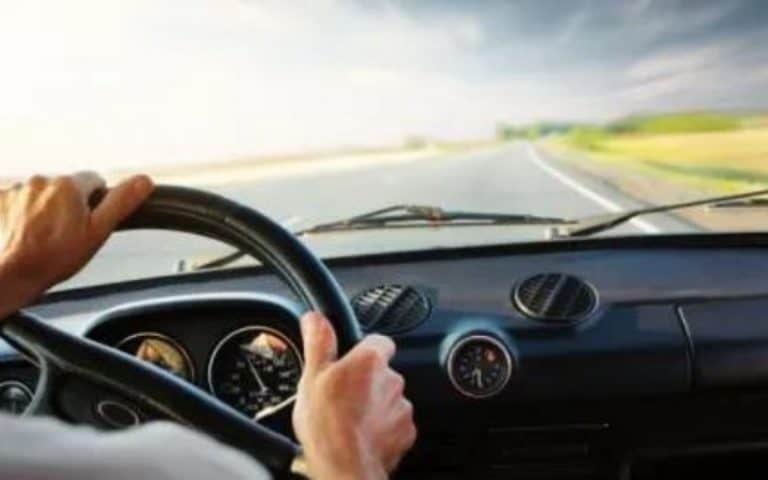 3 Reasons Why Steering Wheel Can be Loose - What To Check?