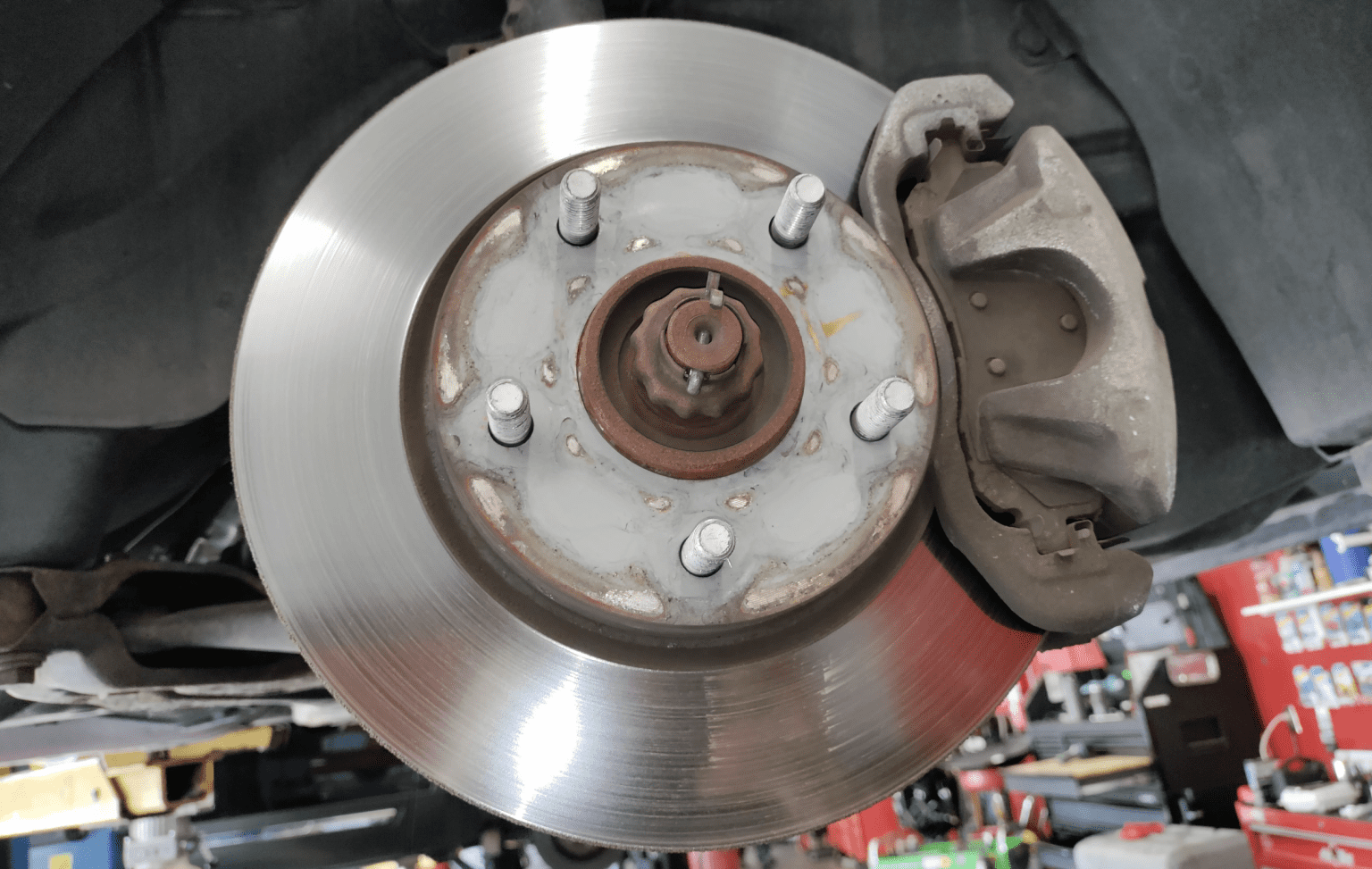 Brake Pads vs Brake Rotors - What Are The Differences?