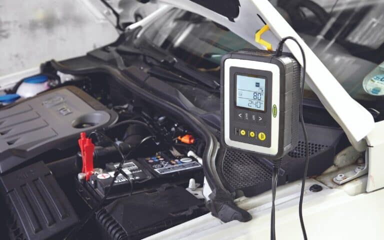 What Is A Float Charger? How It's Different From A Trickle Charger?
