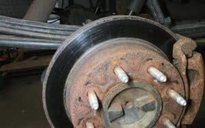 4 Signs Of Warped Brake Rotors (With Pictures)