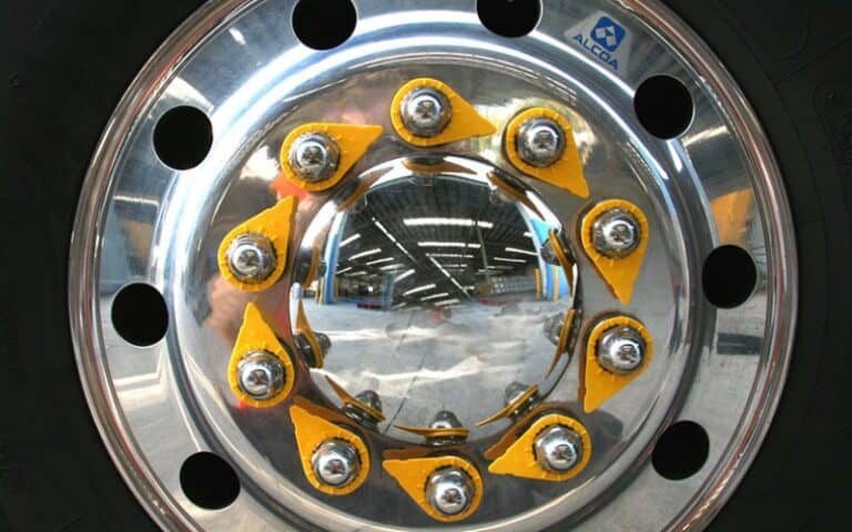 What Do Loose Lug Nuts Feel Like While You’re Driving?